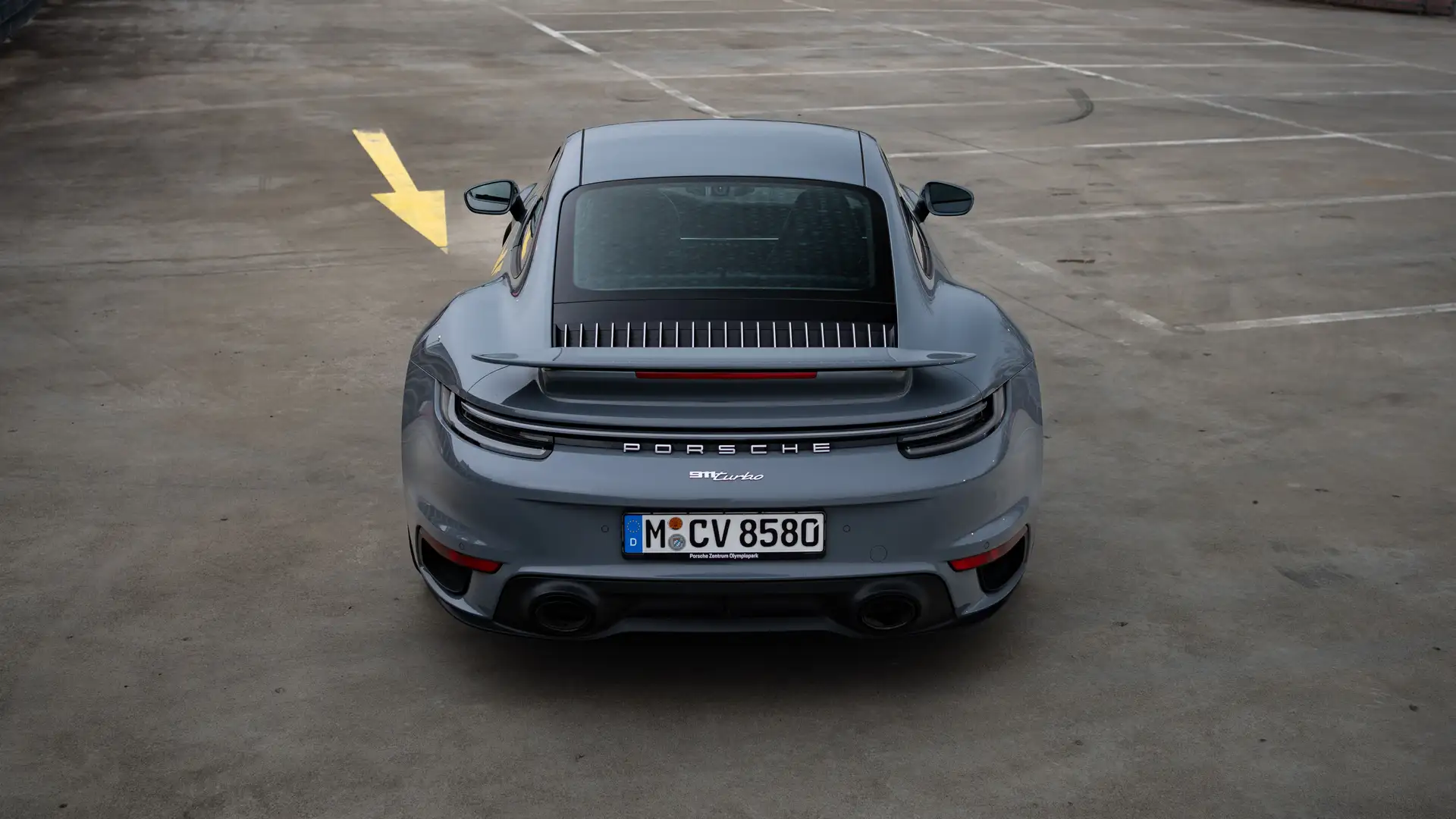 ᐅ Porsche Turbo mieten: Höchstleistung von Porsche | CarVia